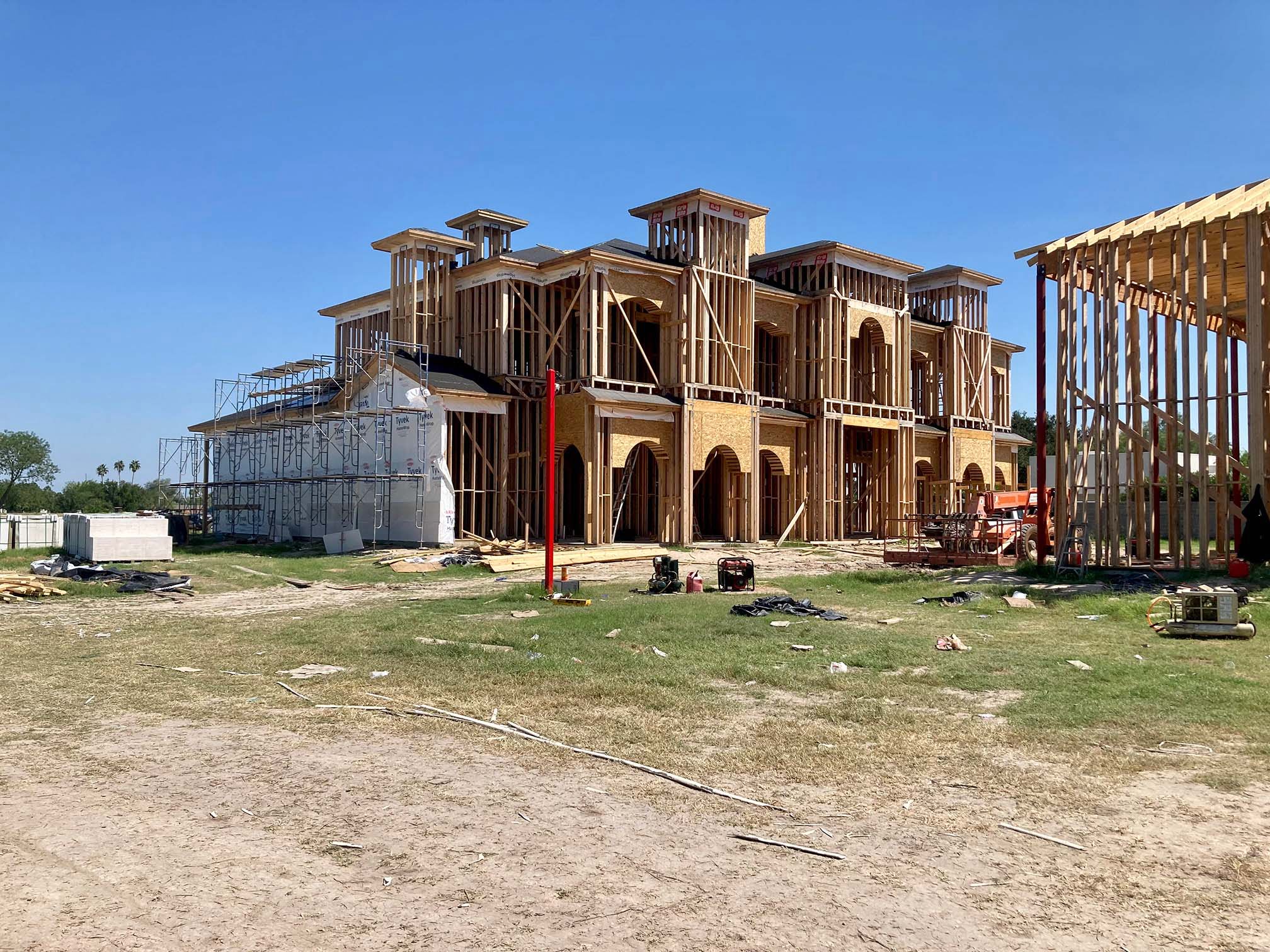 Sustainable Multifamily Building - Litecon