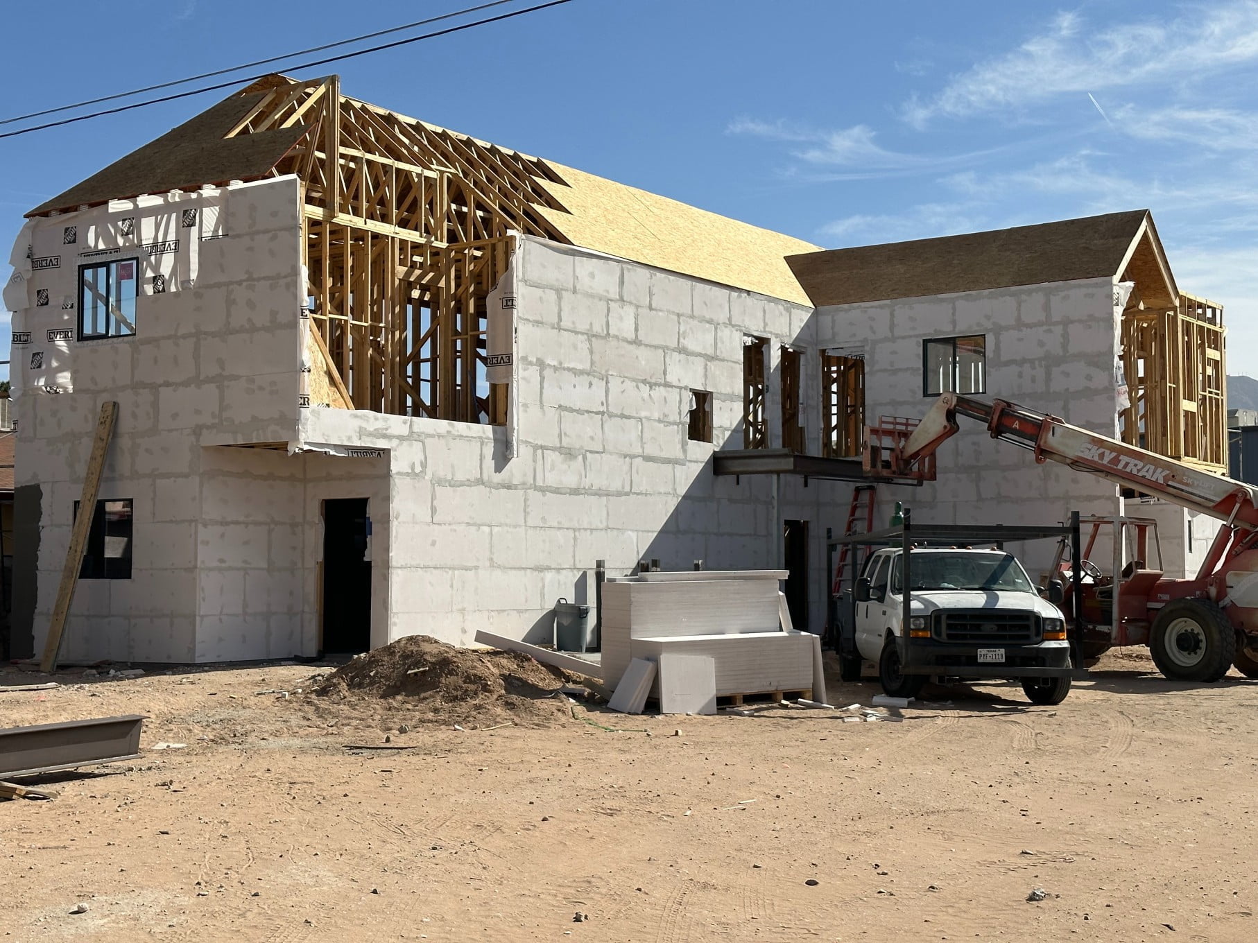 Lola Apartments - Litecon